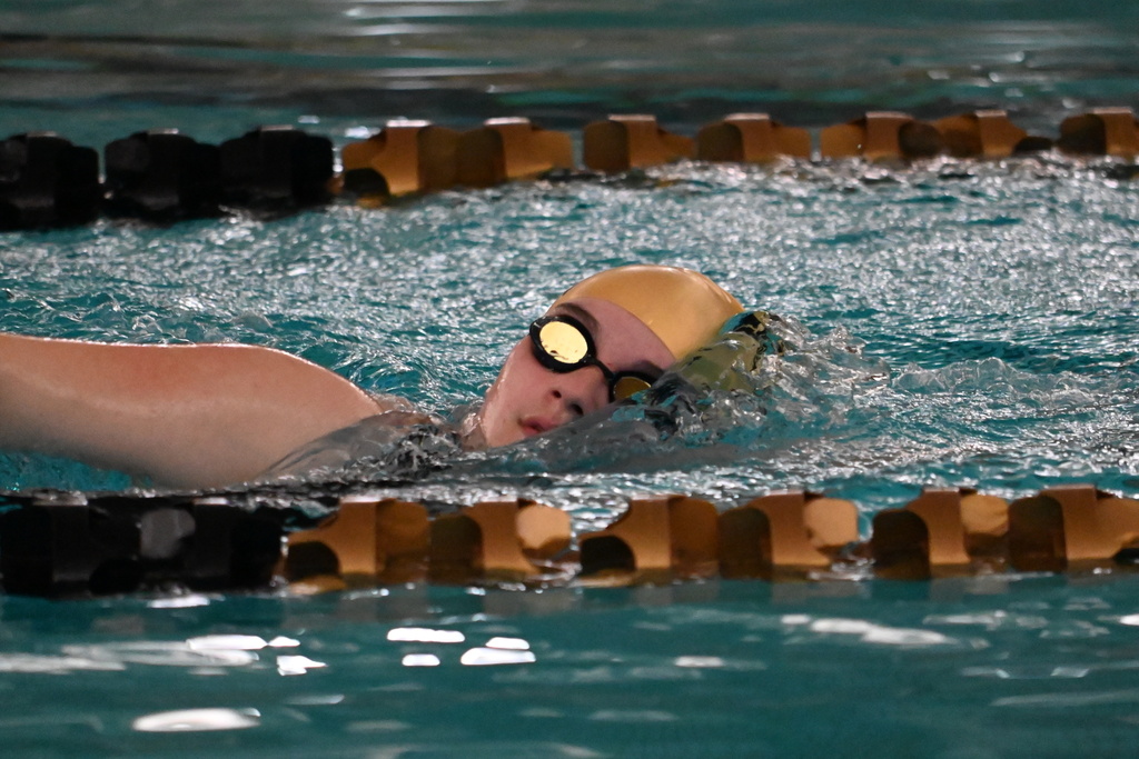 Holt Girls Swimming & Diving's Photo on Blast Athletics | Blast Athletics