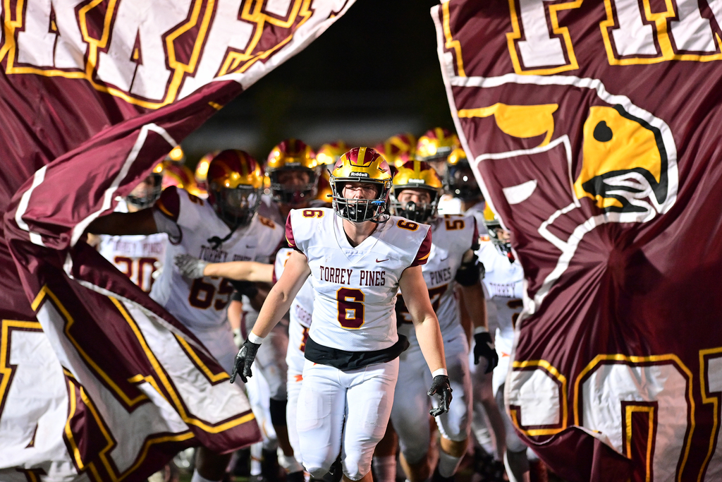 Torrey Pines Football's Photo on Blast Athletics | Blast Athletics